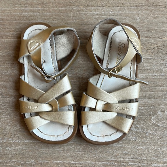Salt Water Sandals by Hoy | Shoes | Salt Water Gold Sandal | Poshmark